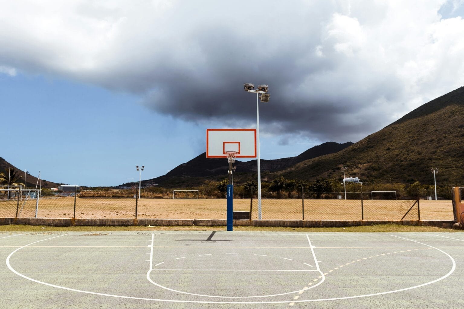 Basquetebol: História, Regras, Fundamentos - Esportes Deluxe
